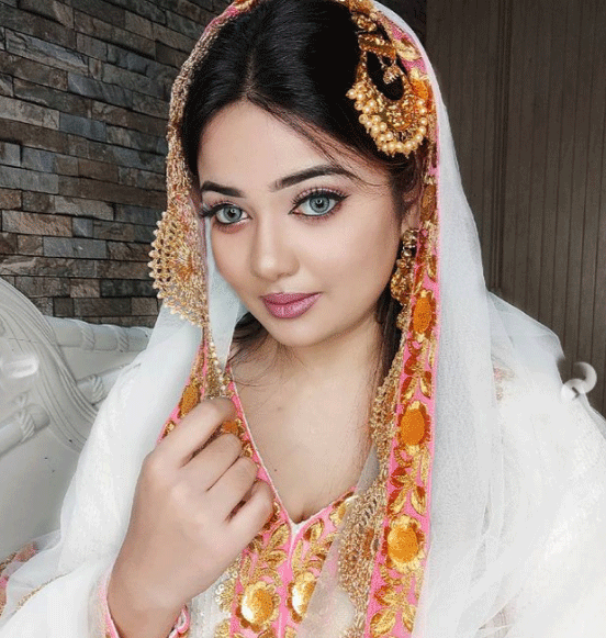 మన్నాట్ గోయెల్ గ్లామర్‌ స్టిల్స్ | Mannat Goel Glamour stills