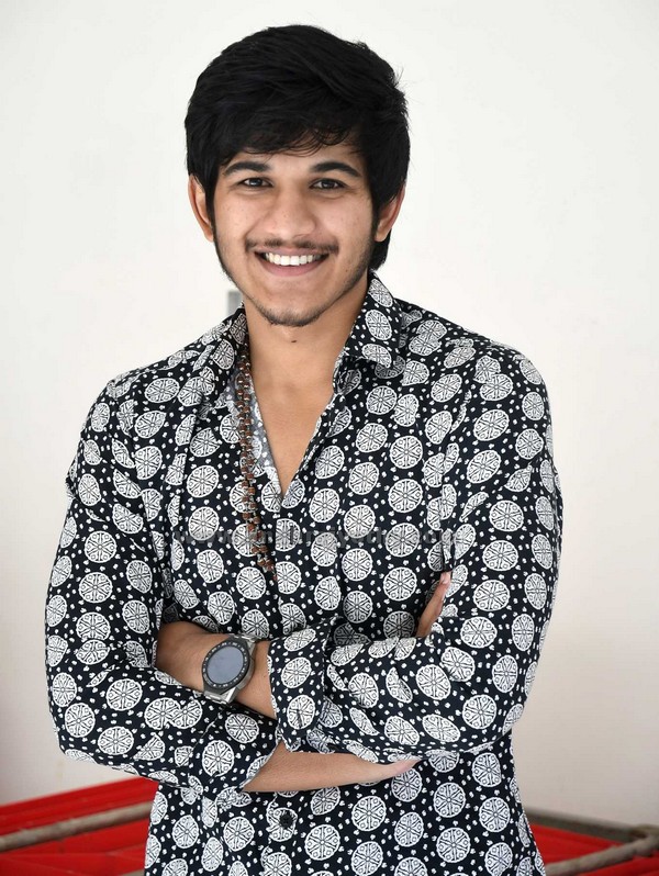 అభయ్ సింహ న్యూ ఫొటోస్ | Abhay simha NEW PHOTOS