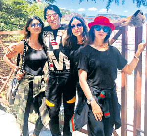 రక్తదానానికి మొరానీ ఫ్యామిలీ రెడీ | The Morani family will donate blood