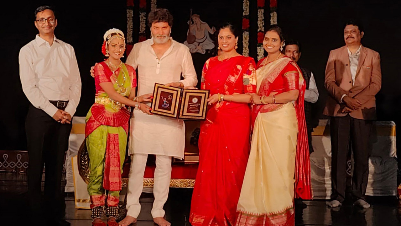 Trivikram Srinivas : ‘‘దొరకునా ఇటువంటి సేవ’’ | If you can find such a ...
